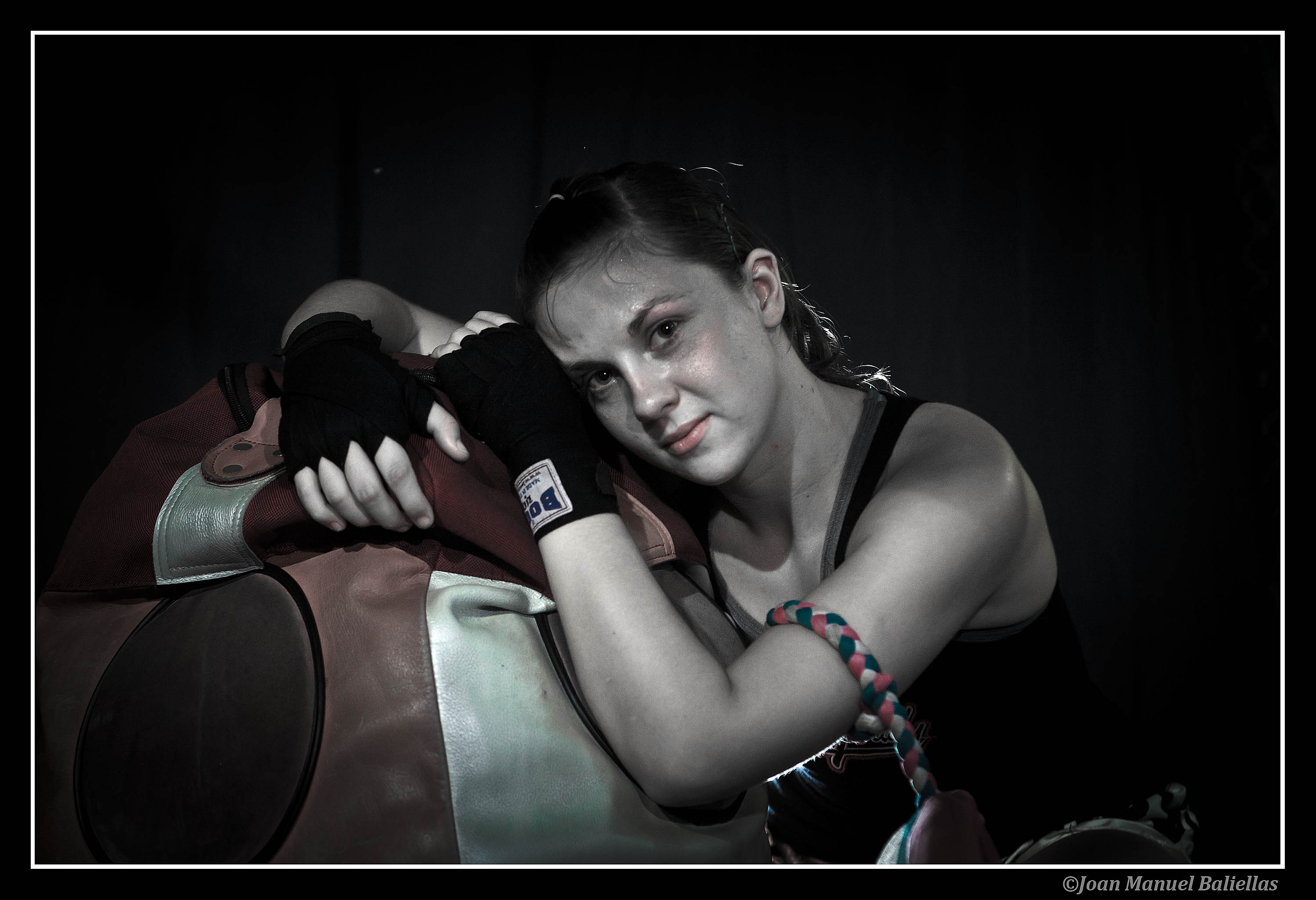 Emma Thomas | Under The Ropes